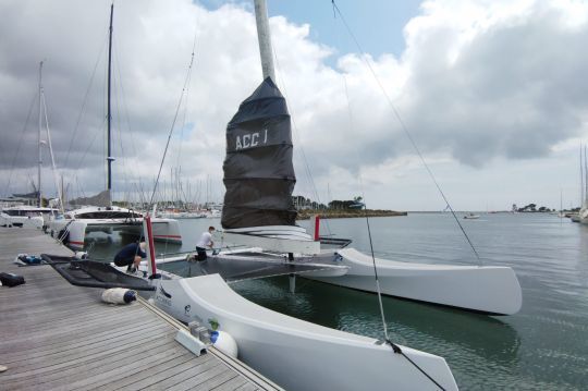 Test of the ACCWing, a flexible wing for 20-knot peaks without forcing it