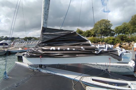 Test of the ACCWing, a flexible wing for 20-knot peaks without forcing it