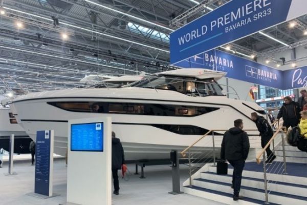 Bavaria SR33, a family boat to spend time on board