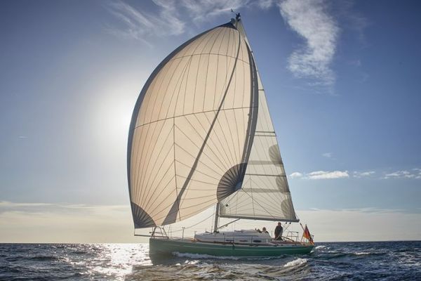 Tide 36 : An old-fashioned sailboat for a warm navigation