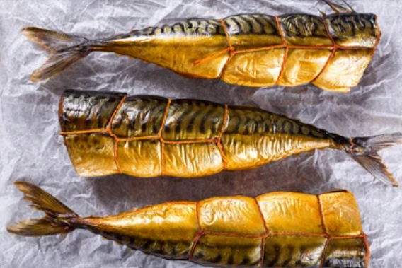 Smoking fresh fish on board: How do you build your own smokehouse?