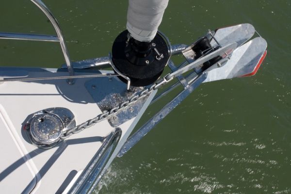 How to choose your electric windlass? 3 criteria not to be overlooked