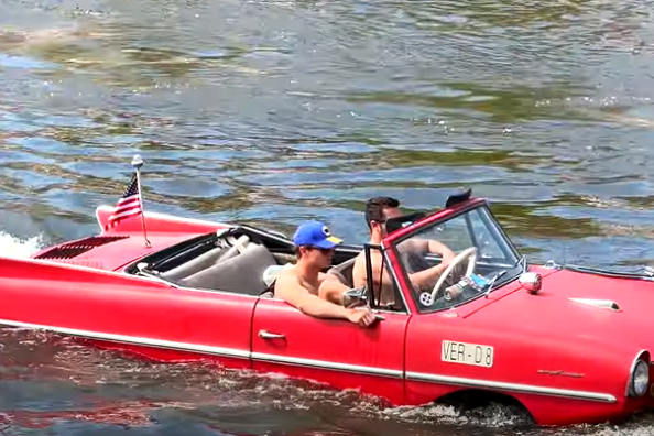 After years of parades, last parade for amphibious cars in Amsterdam