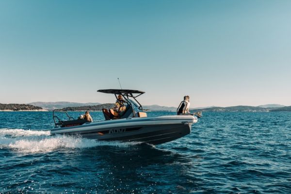 ADV 7: Highfield's versatile 7-metre RIB