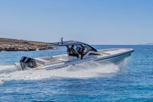 Technohull Alpha 40: a 12-metre Dynastream hull designed for speed and ...