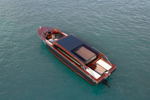 Lucietta: the return of the Venetian cab boat in a 100% electric version